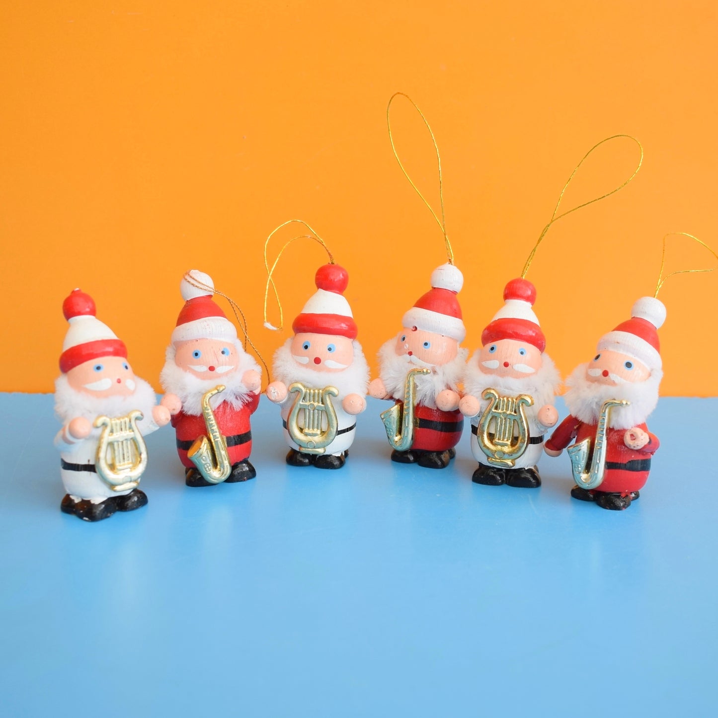 Vintage 1970s Wooden Santa Band Decorations – Pineapple Retro