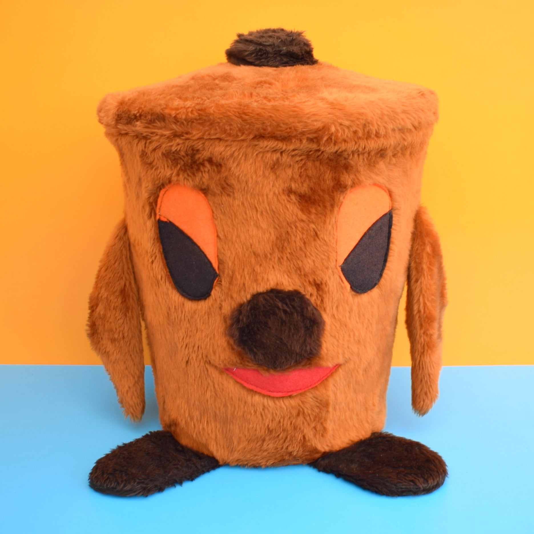 Vintage 1970s Fluffy Laundry Bin - Dusty Bin – Pineapple Retro