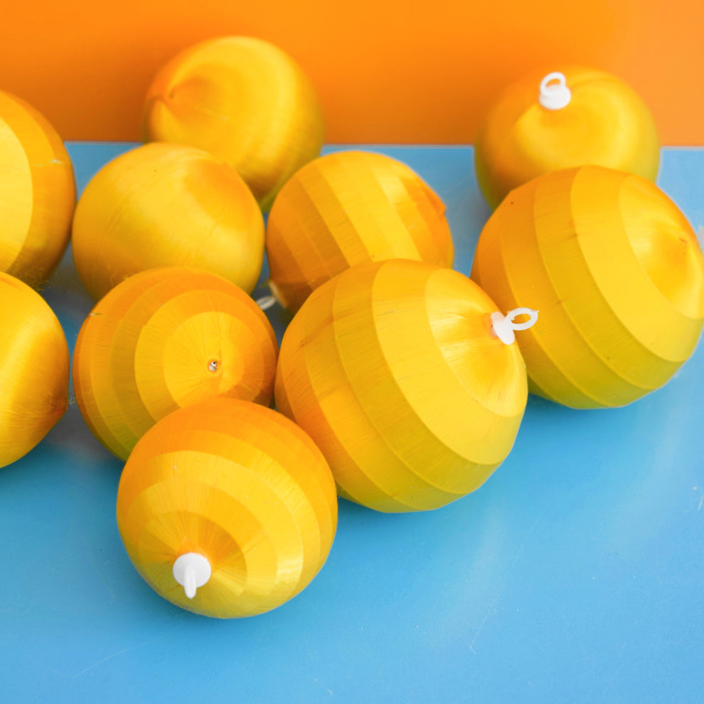 Vintage 1970s Satin Christmas Baubles- Yellow x16 – Pineapple Retro