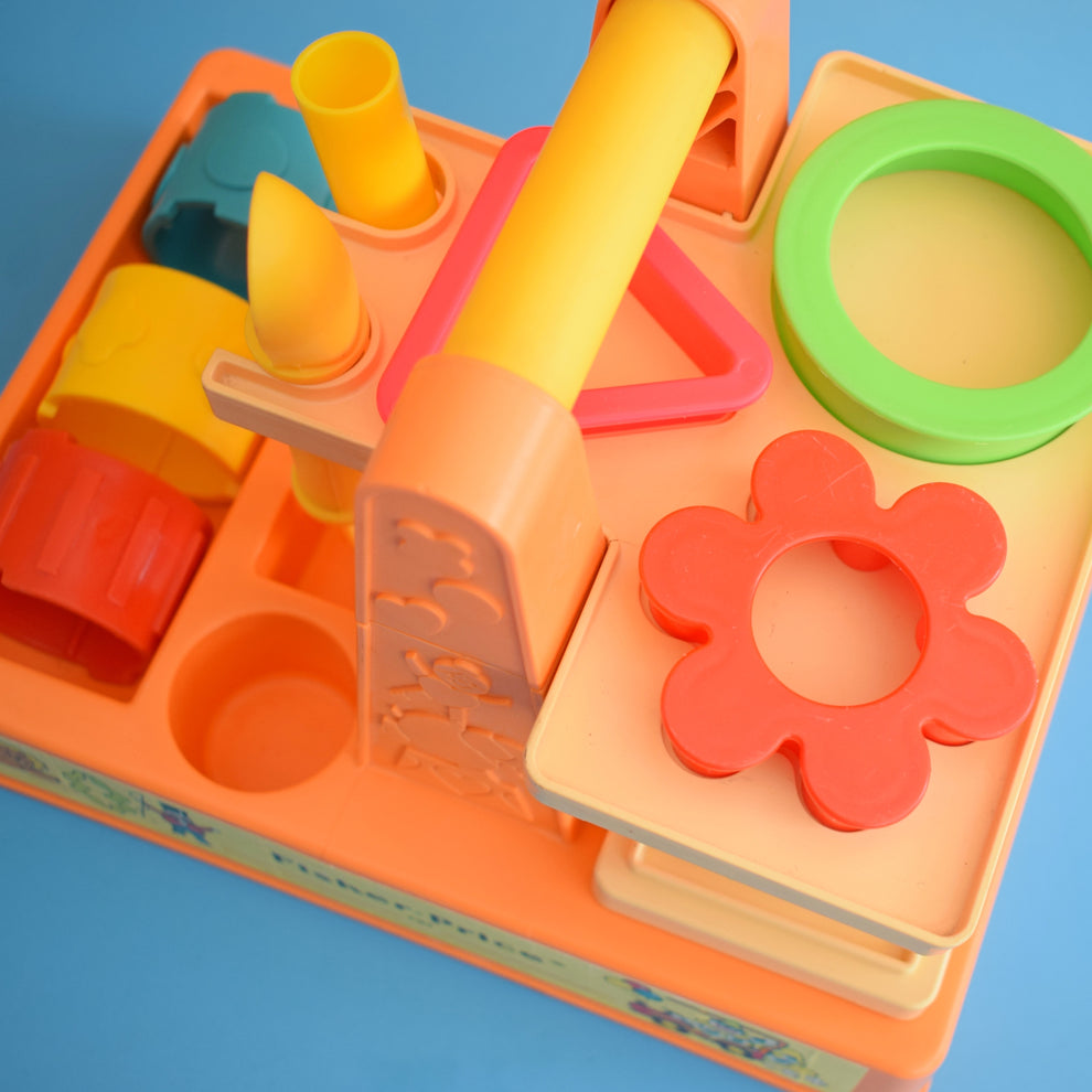 Vintage 1980s Fisher Price Play Modeling Set . – Pineapple Retro