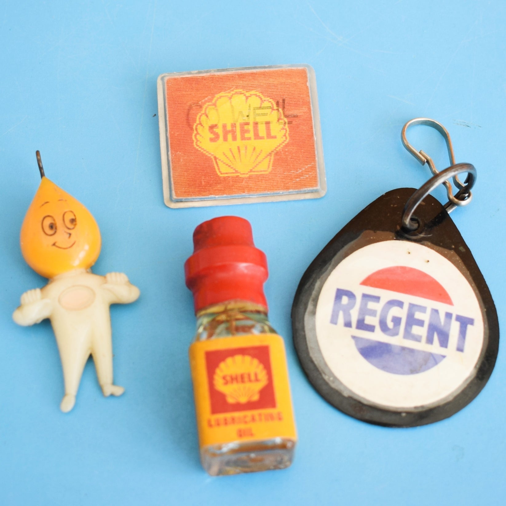 Vintage 1960s Esso/ Shell / Regent Collectables – Pineapple Retro