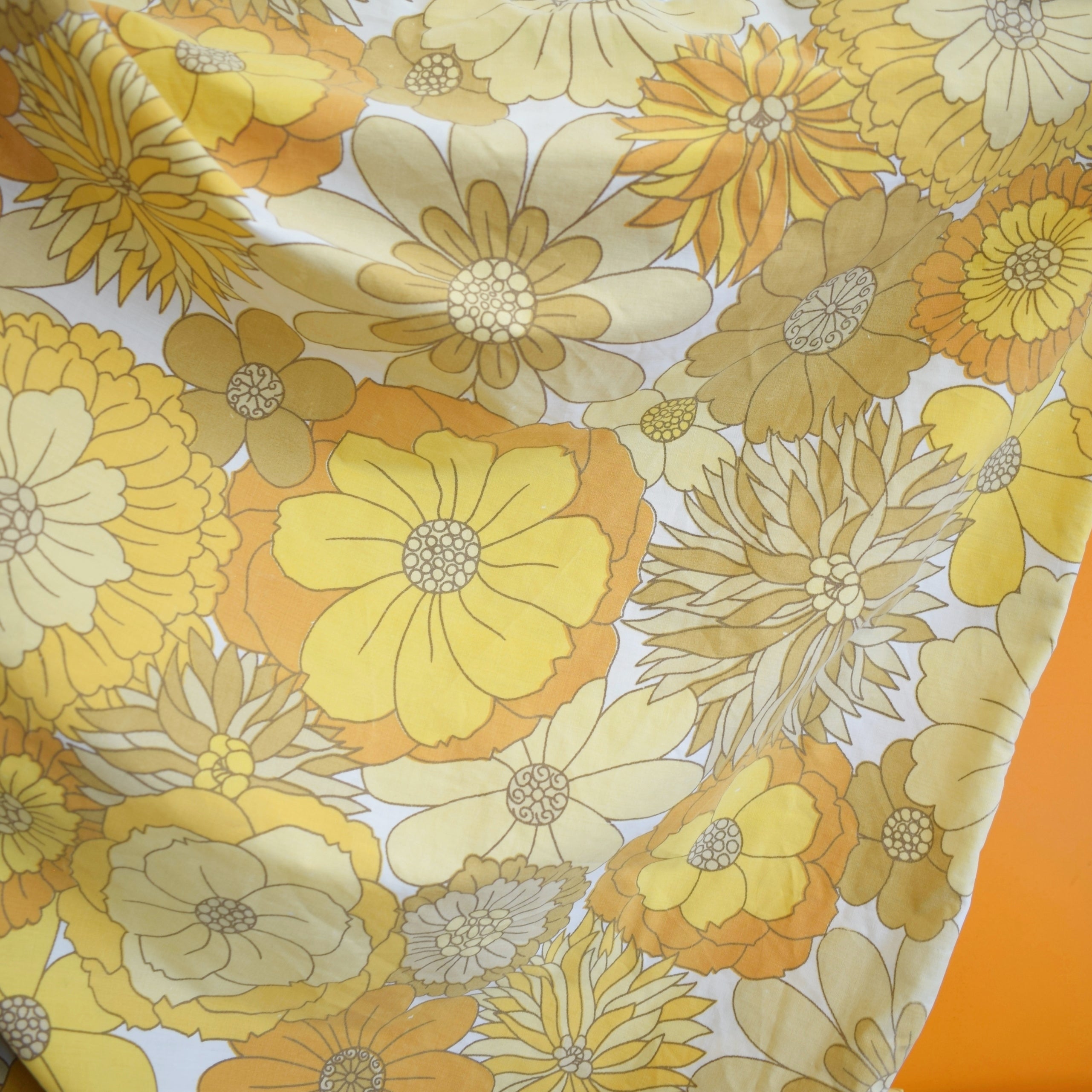 Vintage 1970s MS Flower Power Yellow Duvet Double – Pineapple Retro