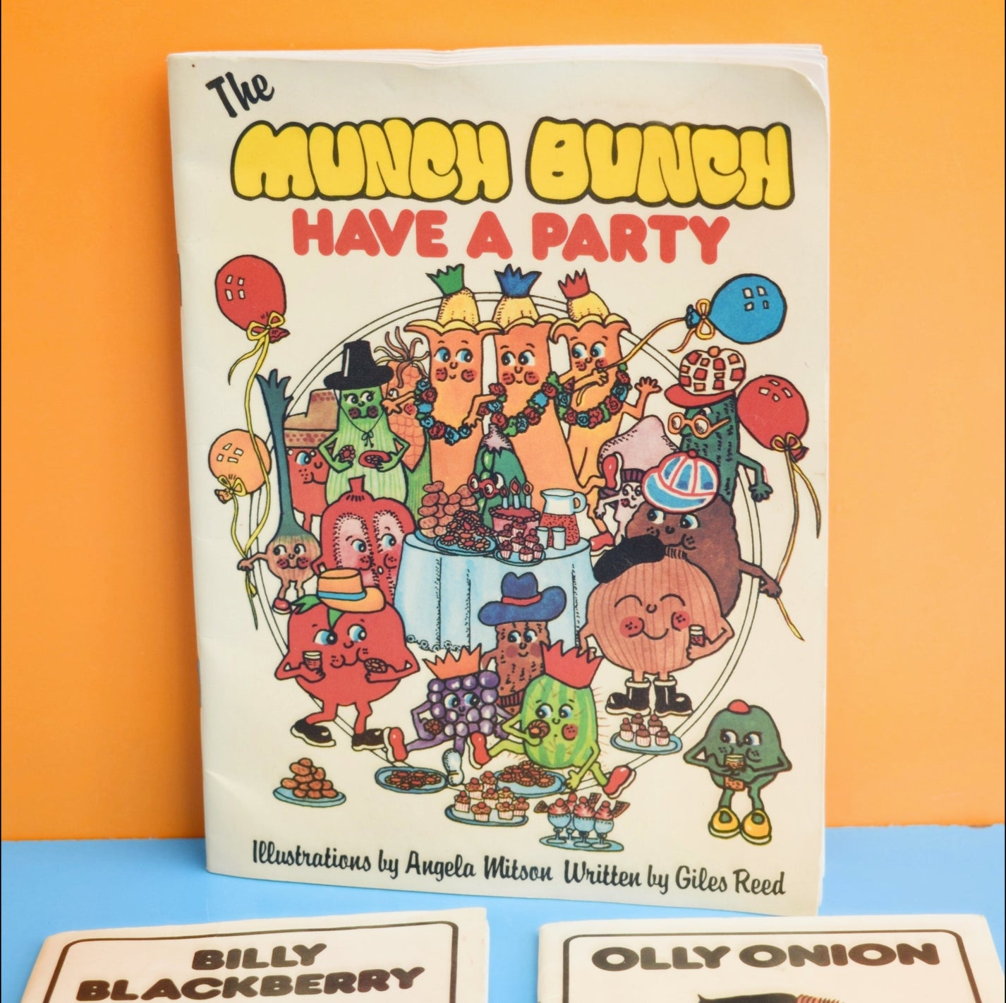 Vintage 1980s Munch Bunch Books – Pineapple Retro