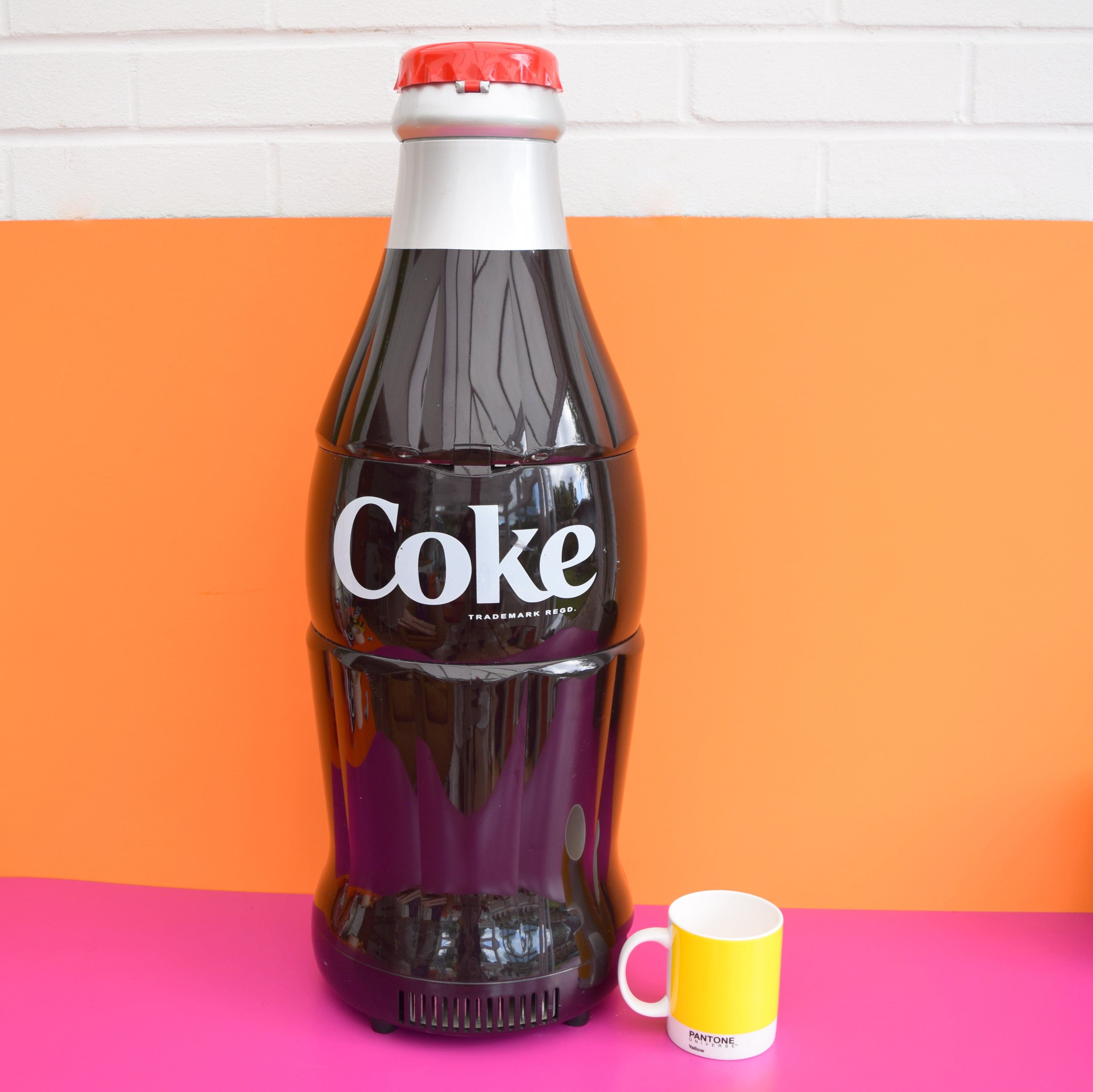 Modern Official Coke Bottle Shaped Mini Fridge - Coca-Cola - American ...