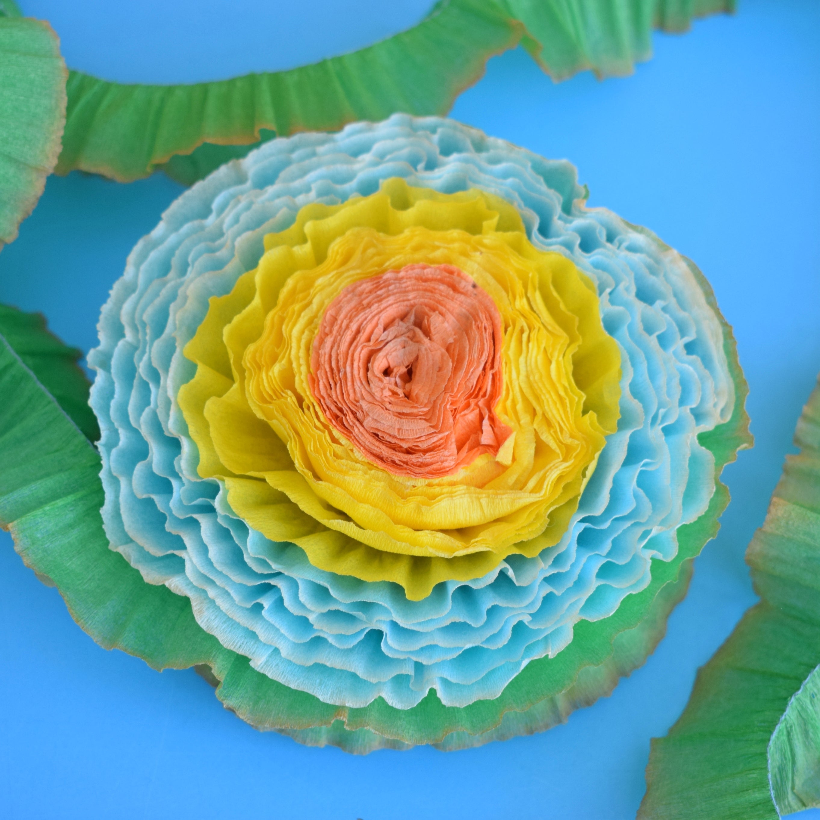 Vintage 1950s Pretty Crepe Paper Streamer – Pineapple Retro