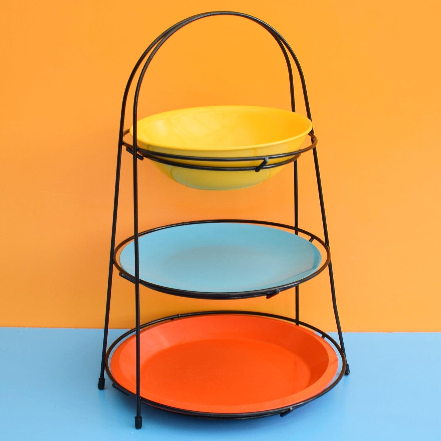 Vintage 1960s Atomic Nibble Stand – Pineapple Retro