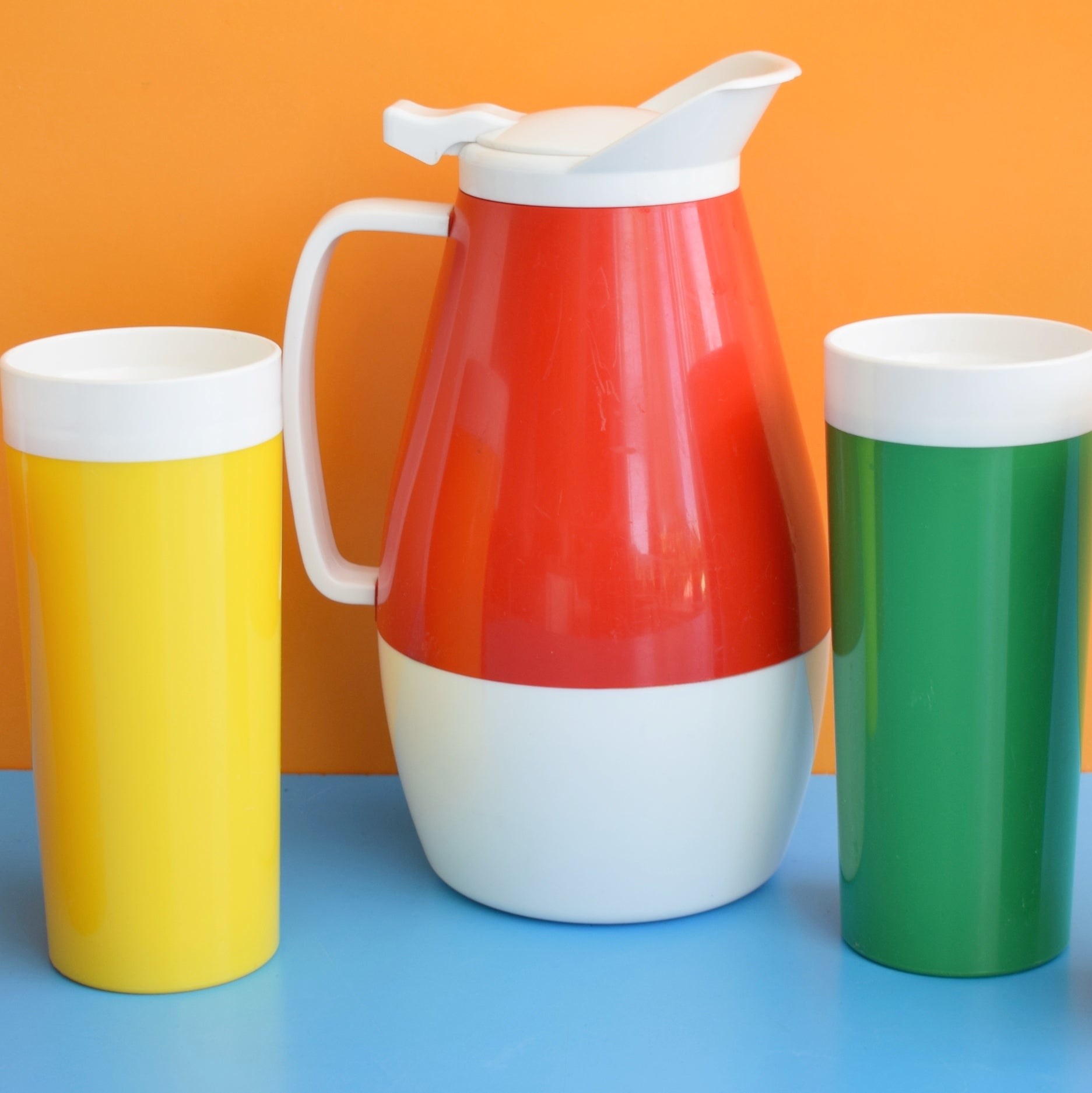 Vintage 1970s Plastic Jug & Beaker Set – Pineapple Retro