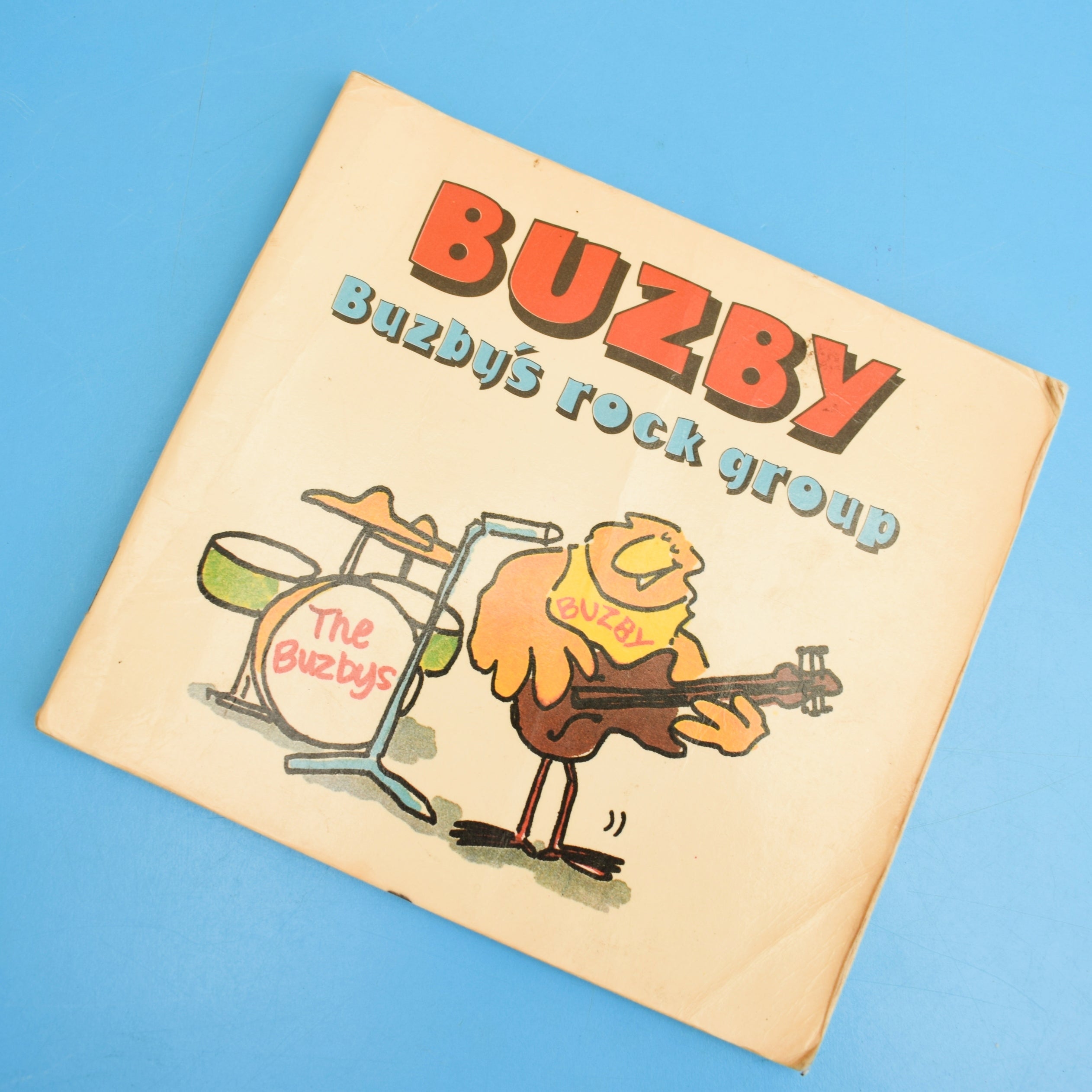 Vintage 1980s Willo The Wisp / Buzby Books – Pineapple Retro