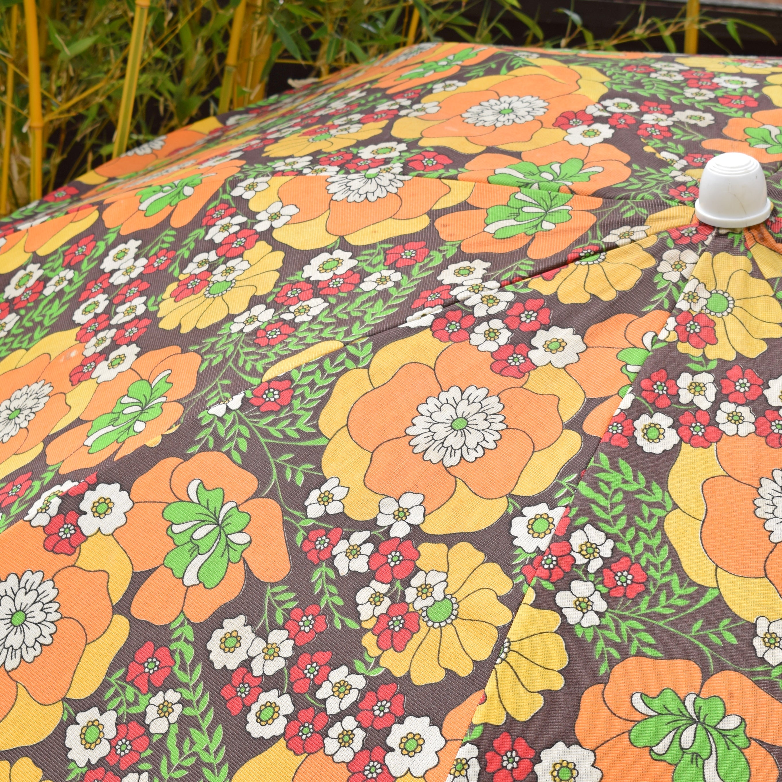 Vintage 1970s Garden Parasol - Orange Flower Power – Pineapple Retro