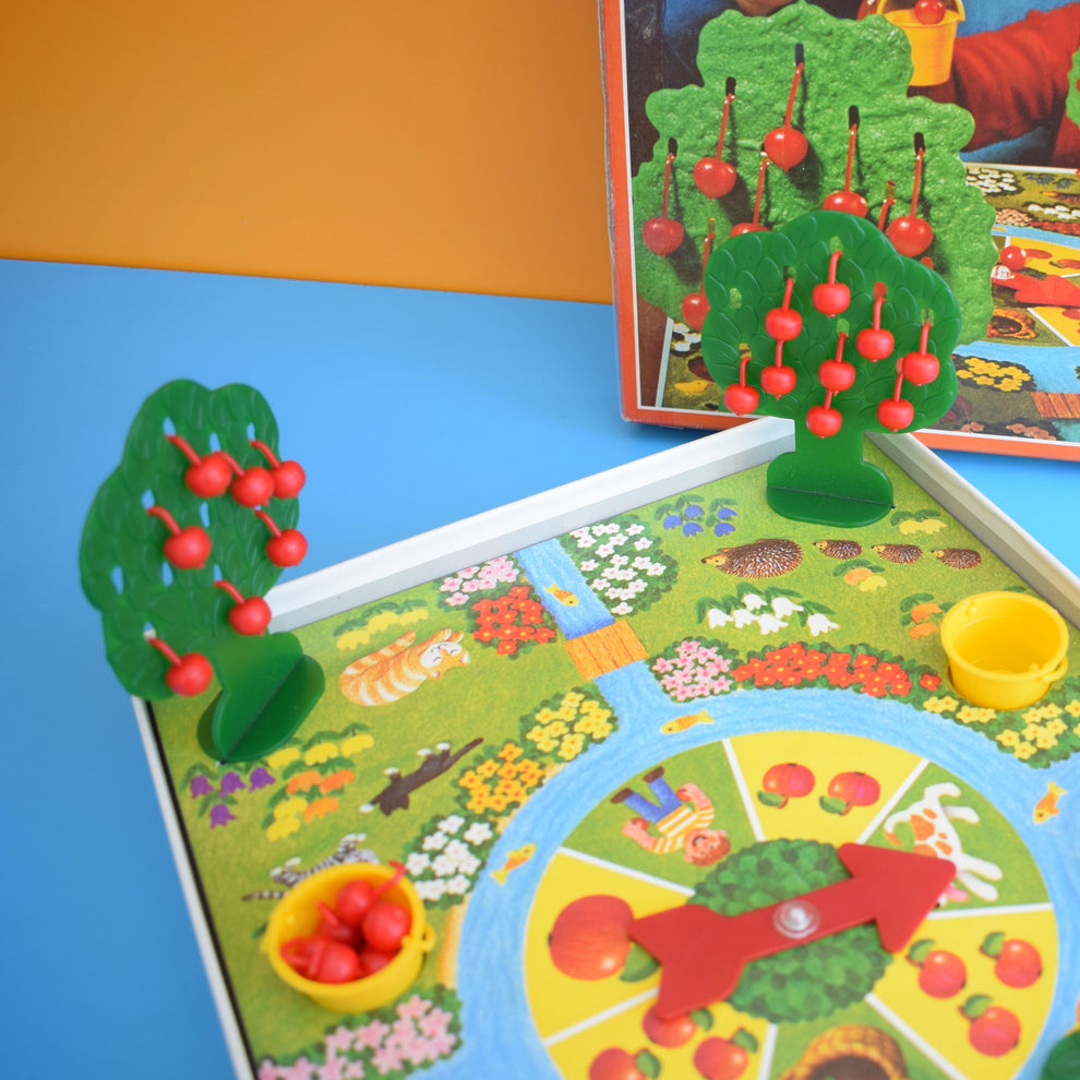 Vintage 1980s Pick An Apple Game - Complete – Pineapple Retro